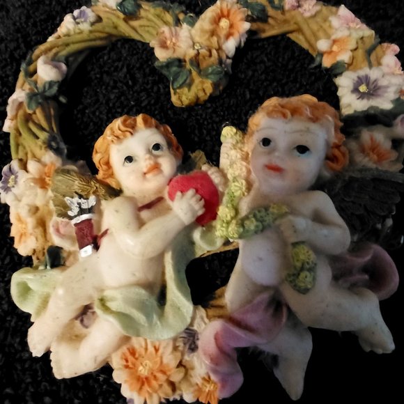 Accents | Resin Heart Angels Floral Themed | Poshmark